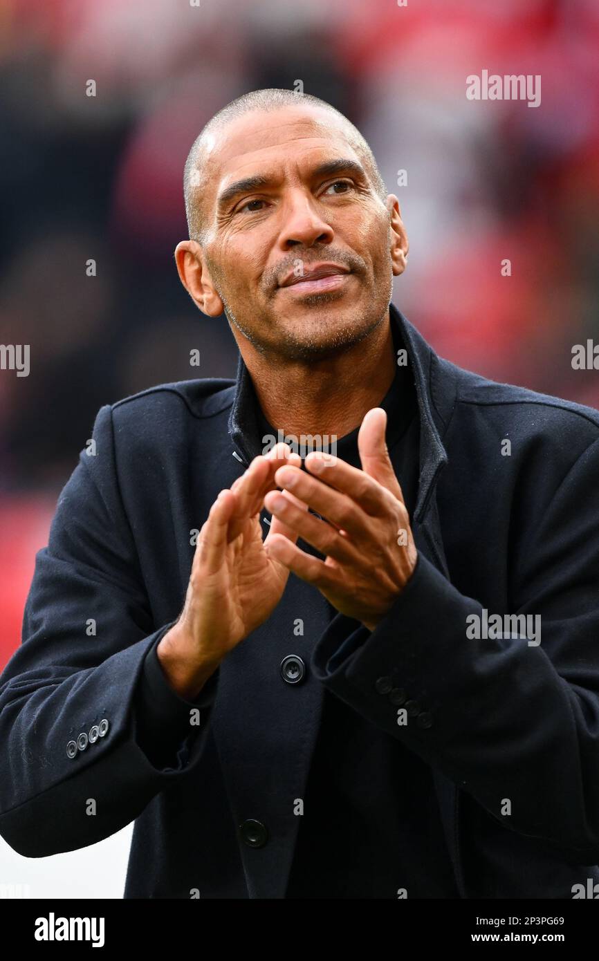 Stan collymore nottingham forest hi-res stock photography and images ...