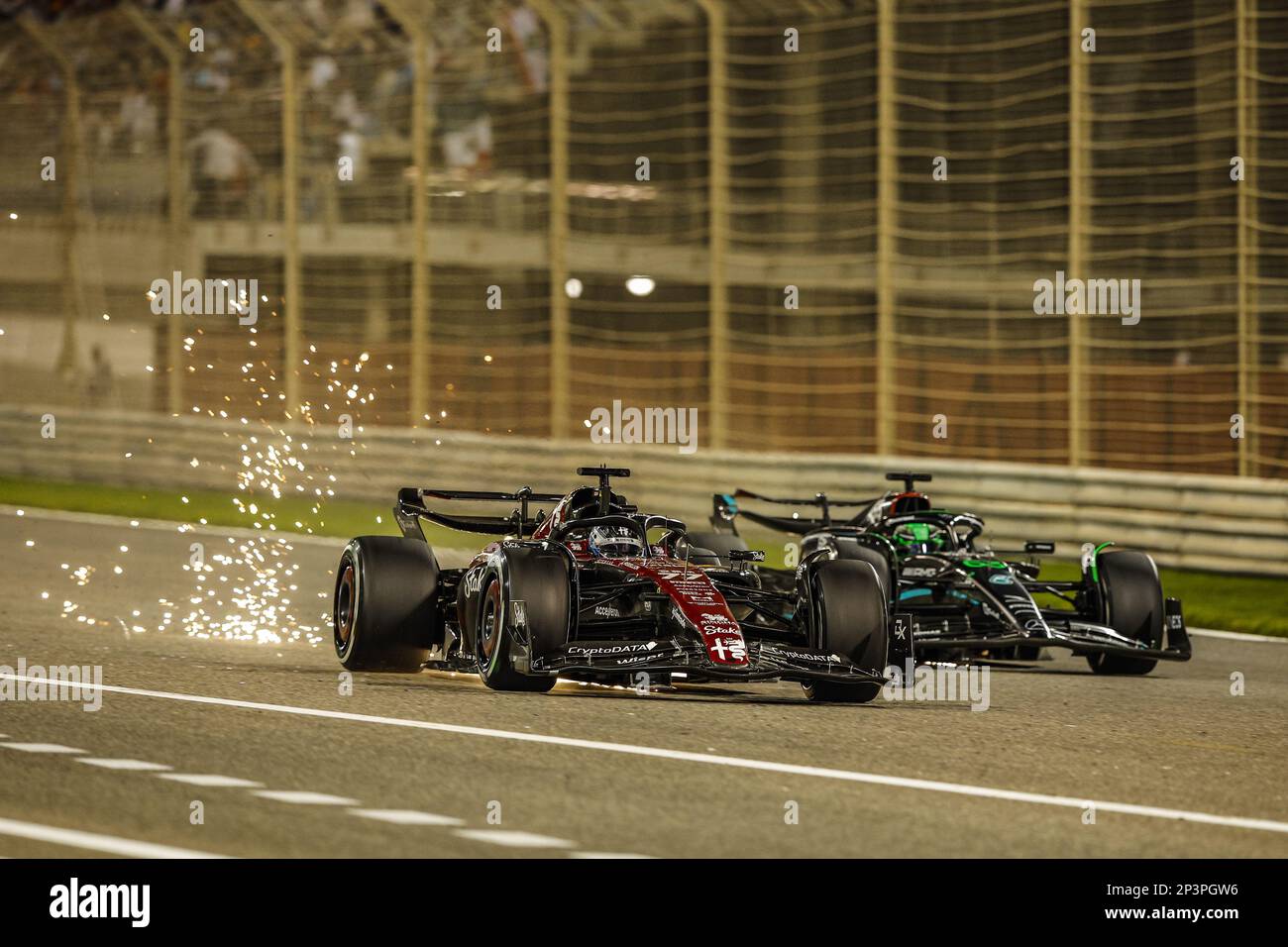 77 BOTTAS Valtteri (fin), Alfa Romeo F1 Team Stake C43, action, sparks ...