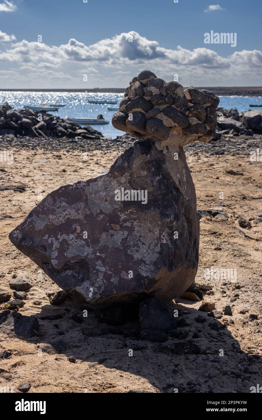 Hippie statue hi-res stock photography and images - Alamy