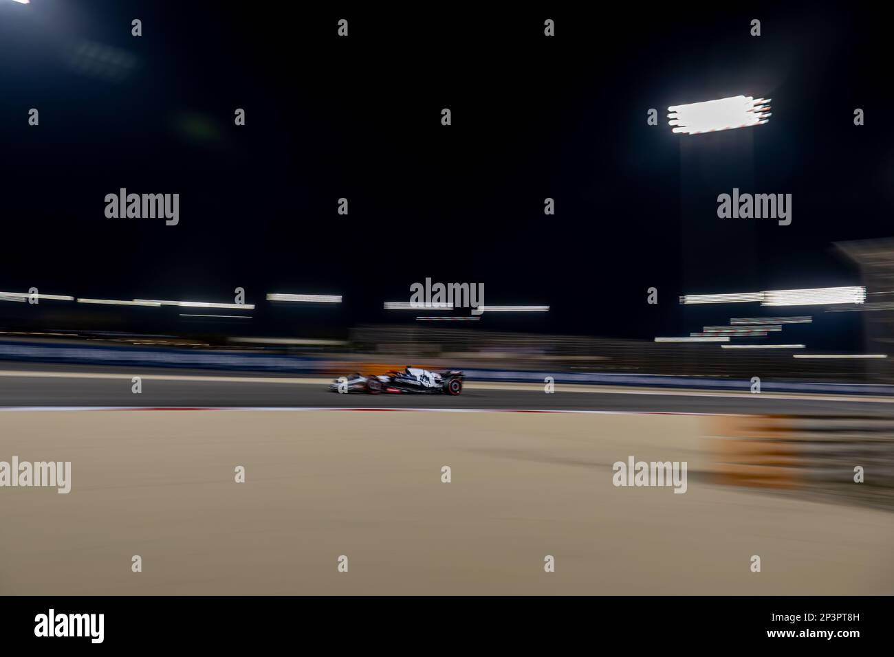 BAHRAIN INTERNATIONAL CIRCUIT, BAHRAIN - MARCH 04: Nyck de Vries ...