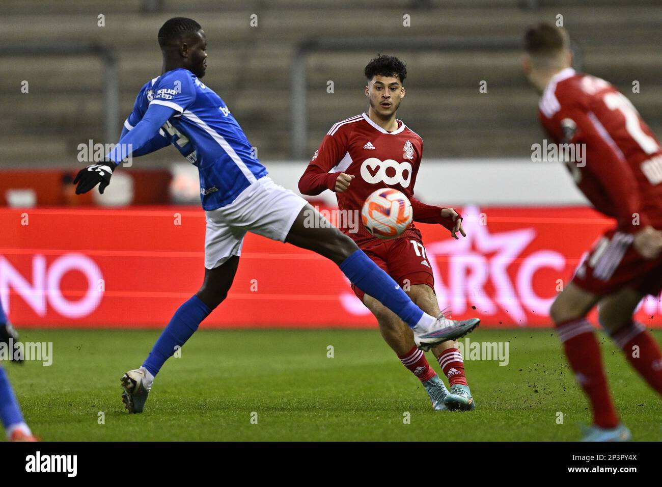 Jong Genk's Victory Beniangba and SL16's Thiago Paulo Da Silva fight ...