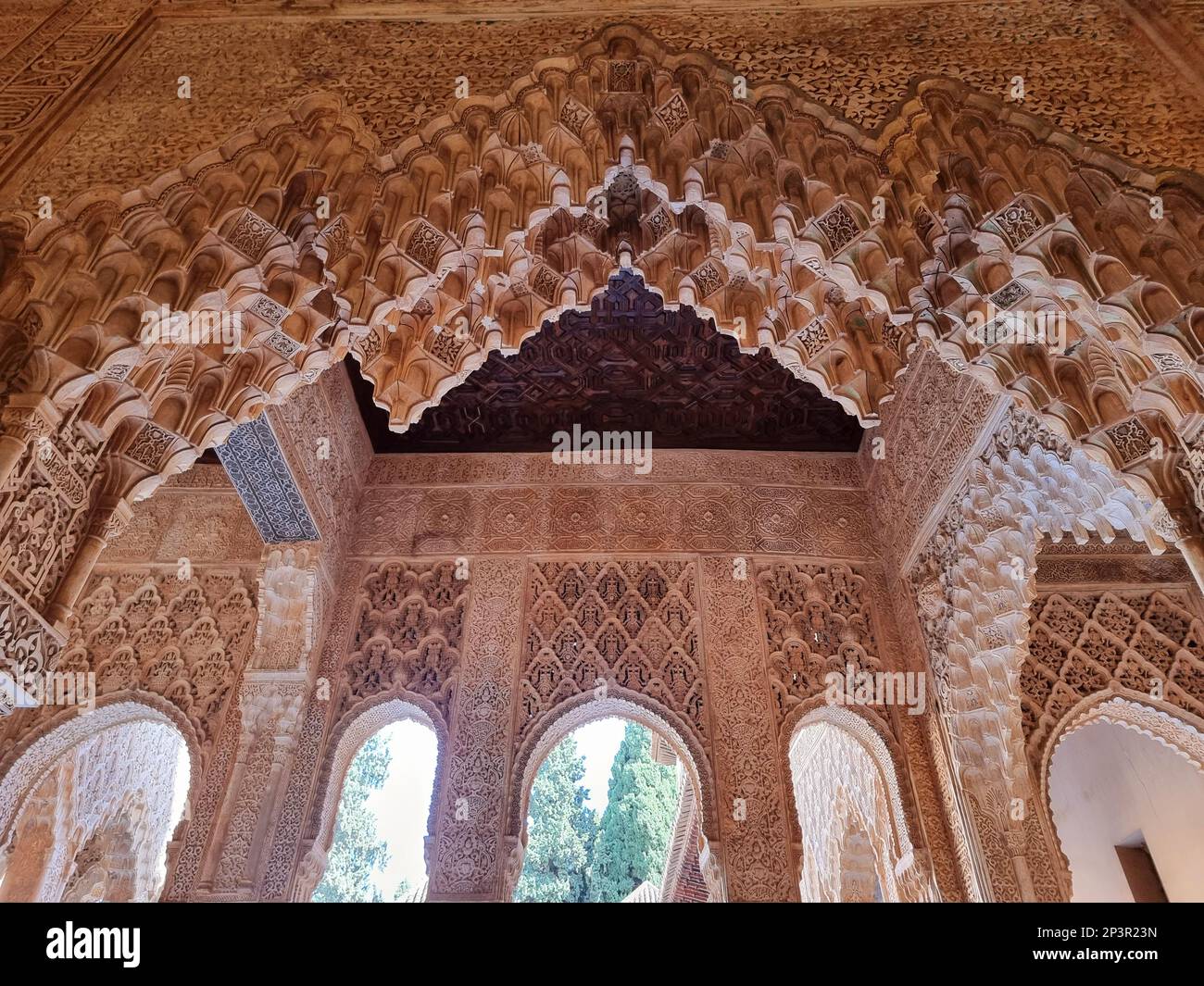 Alhambra halls hi-res stock photography and images - Alamy