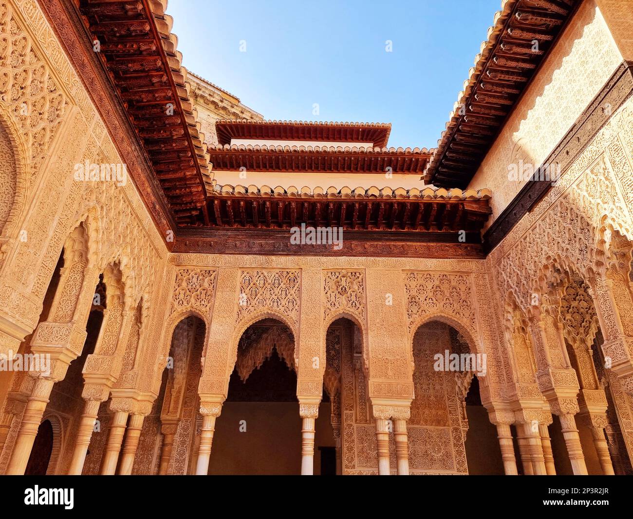 The highlight of Alhambra, the Nasrid Palace is a beautiful mansion ...