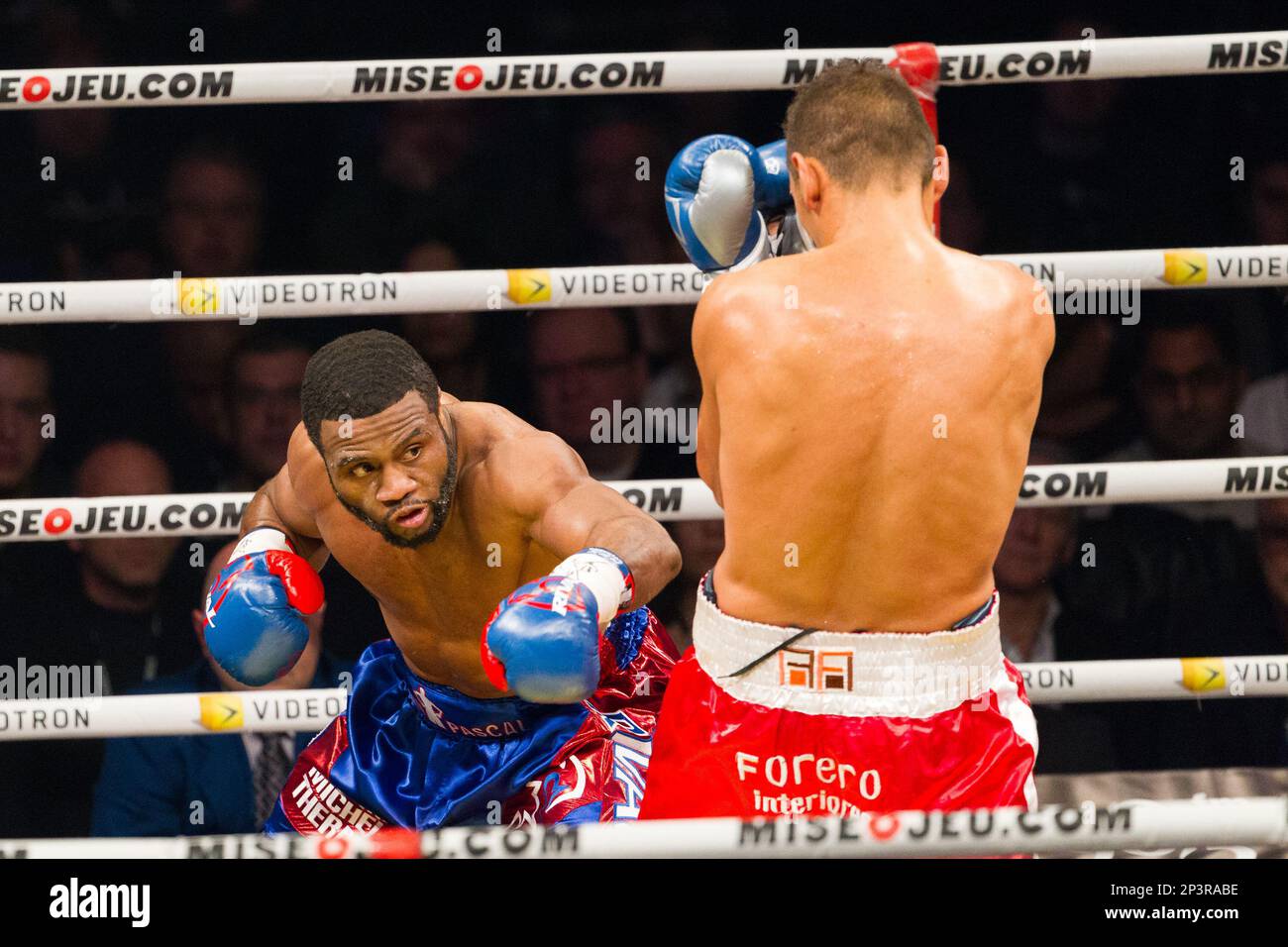 DEC 6, 2014 : Jean Pascal of Canada punches Roberto Bolonti of ...