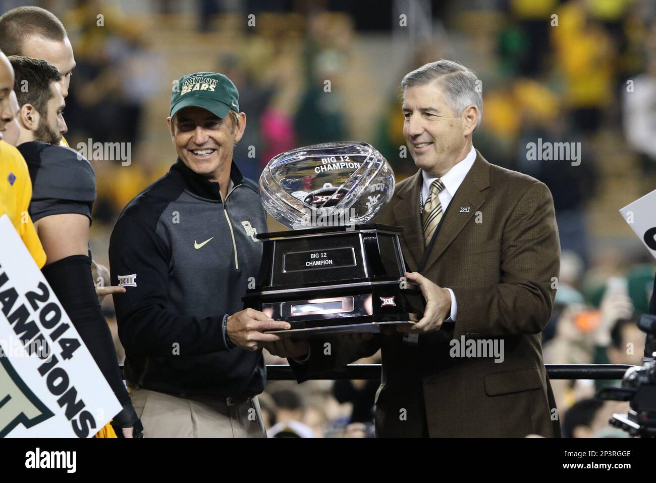 06 December 2014: Baylor Bears head coach Art Briles accepts the trophy ...
