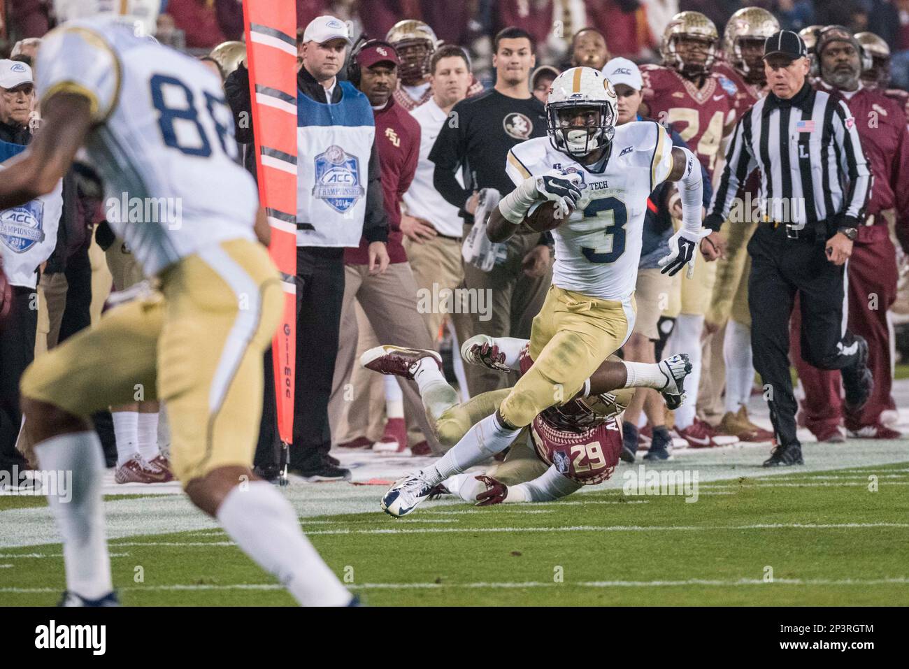 December 06, 2014 Charlotte, NC.Georgia Tech AB Dennis Andrews (3 ...