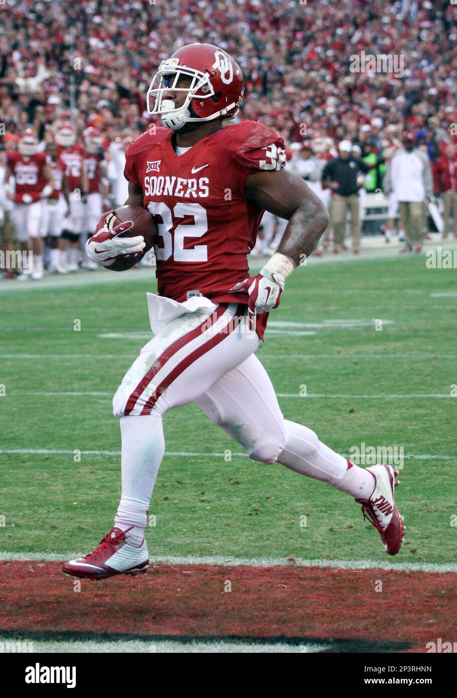 06 December 2014: Oklahoma running back Samaje Perine (32) as the University of Oklahoma Sooners ...