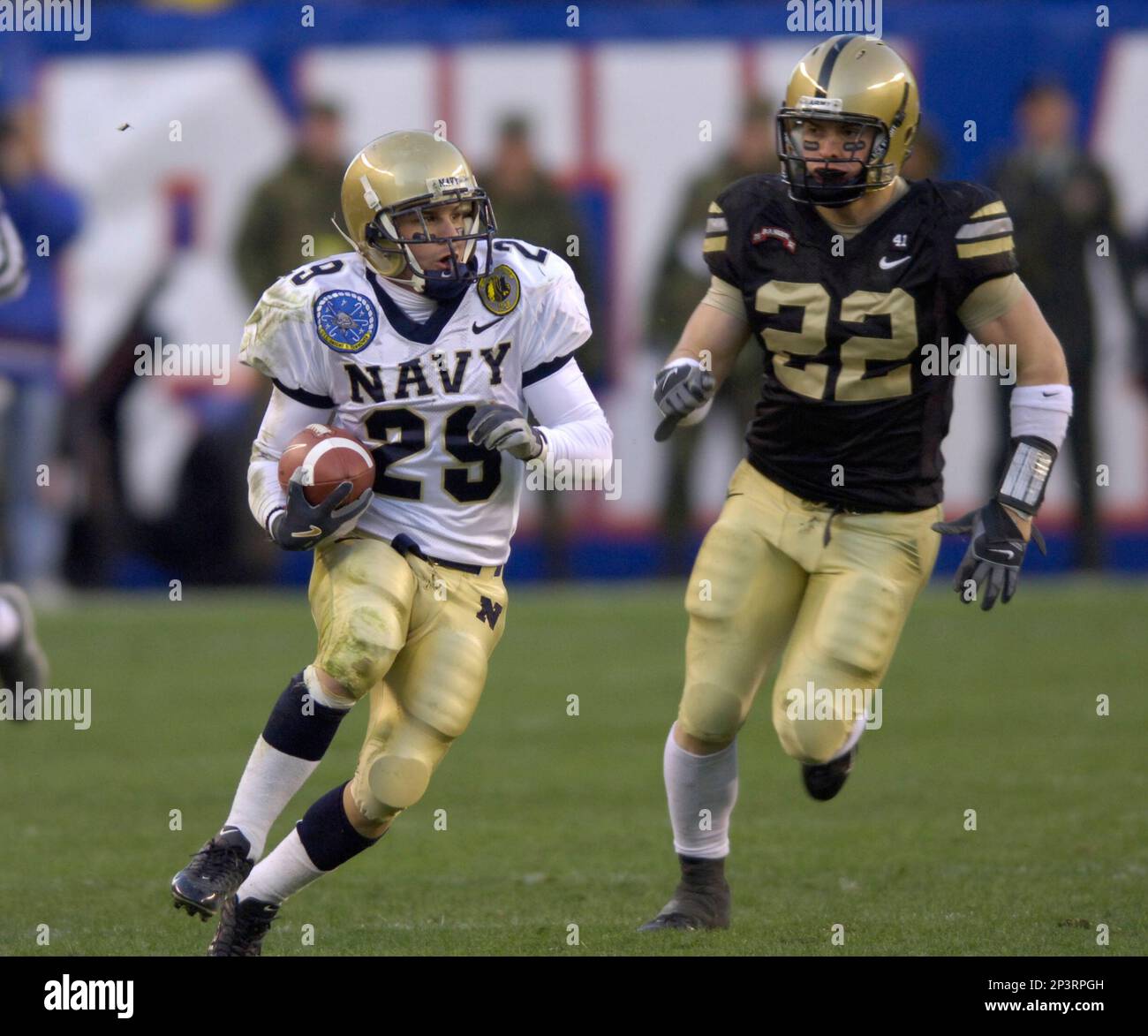 03 December 2005: Navy midshipmen Ray Stith during a 42-23 Navy victory ...