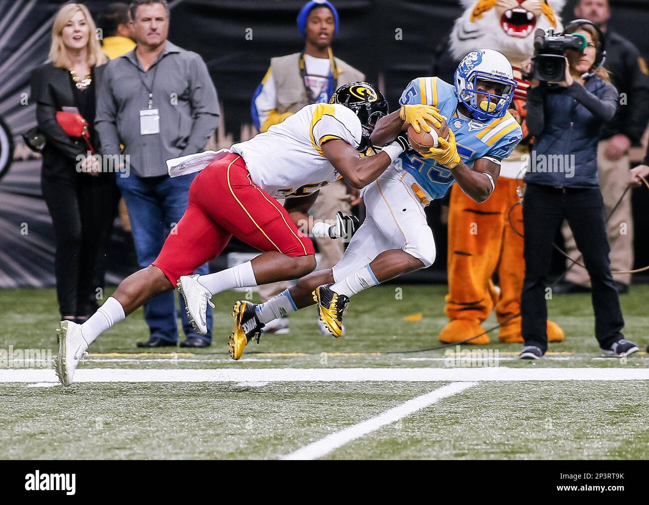 November 29, 2014: Southern University Jaguars wide receiver Willie ...