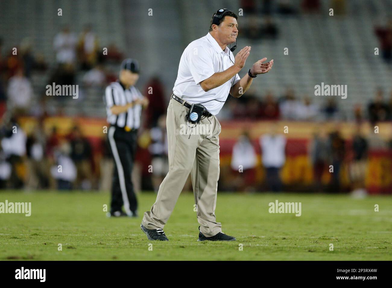 2013 October 10: USC Trojans interim head coach Ed Orgeron during the ...