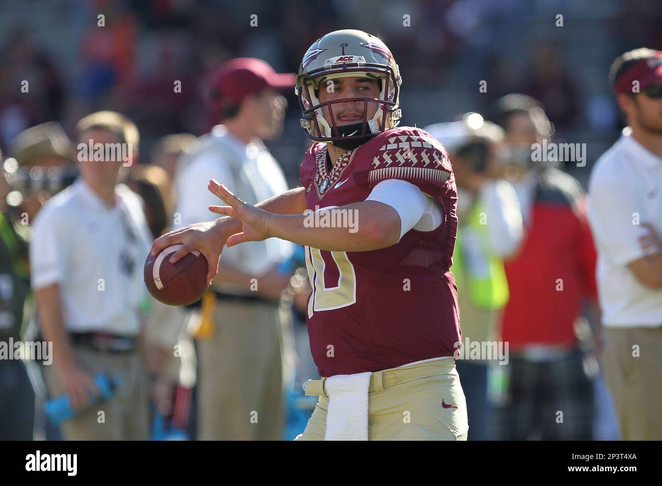 29 November 2014: Florida State Seminoles quarterback Sean Maguire (10 ...