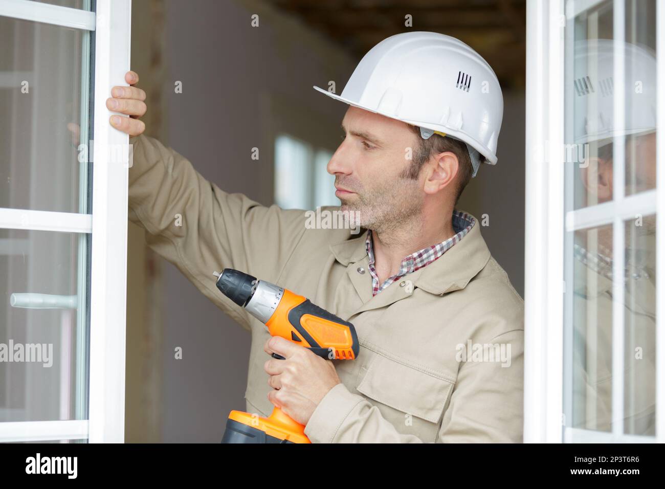 Shades frame man hi-res stock photography and images - Alamy