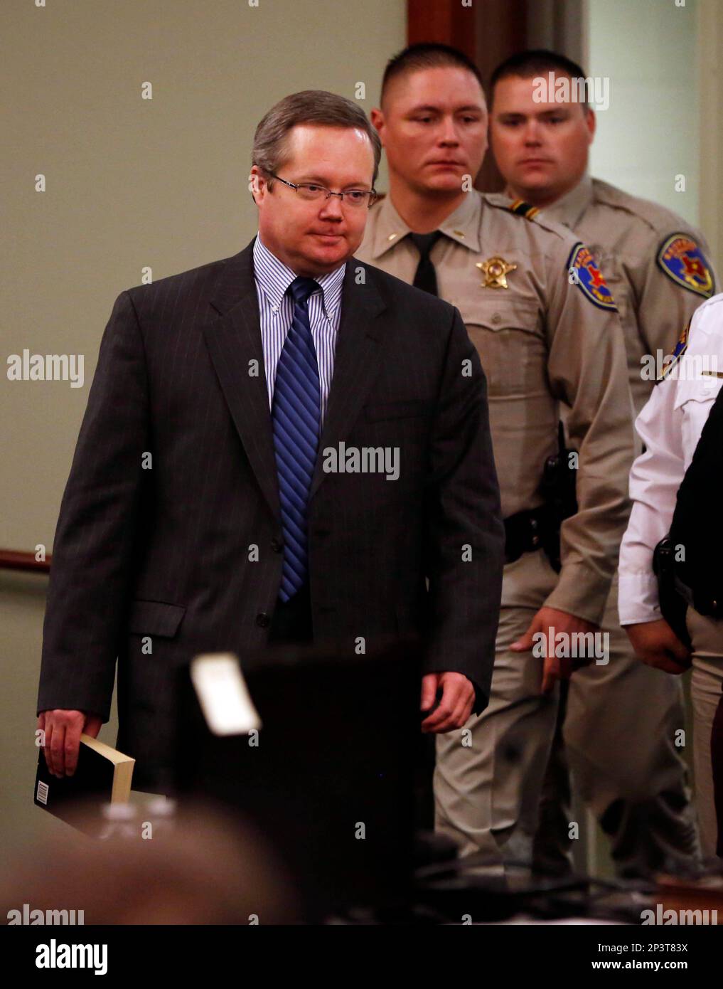 Eric Williams enters the courtroom during his capital murder trial at ...