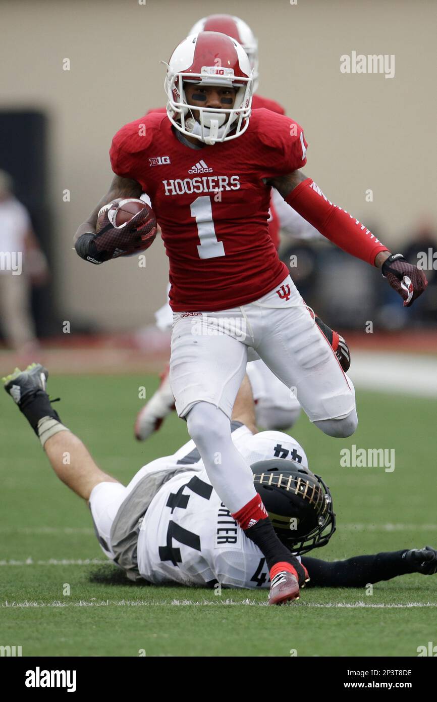 Indiana Hoosiers wide receiver Shane Wynn (1) as Purdue played Indiana ...