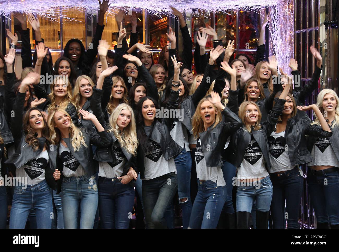 Victoria's Secret models, front row Alessandra Ambrosio, Candice ...