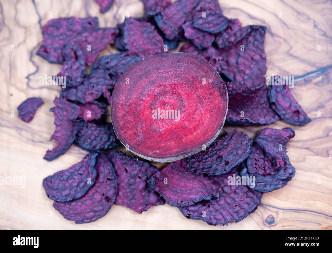 bete vulgaris freshly harvested and sliced beets Stock Photo - Alamy