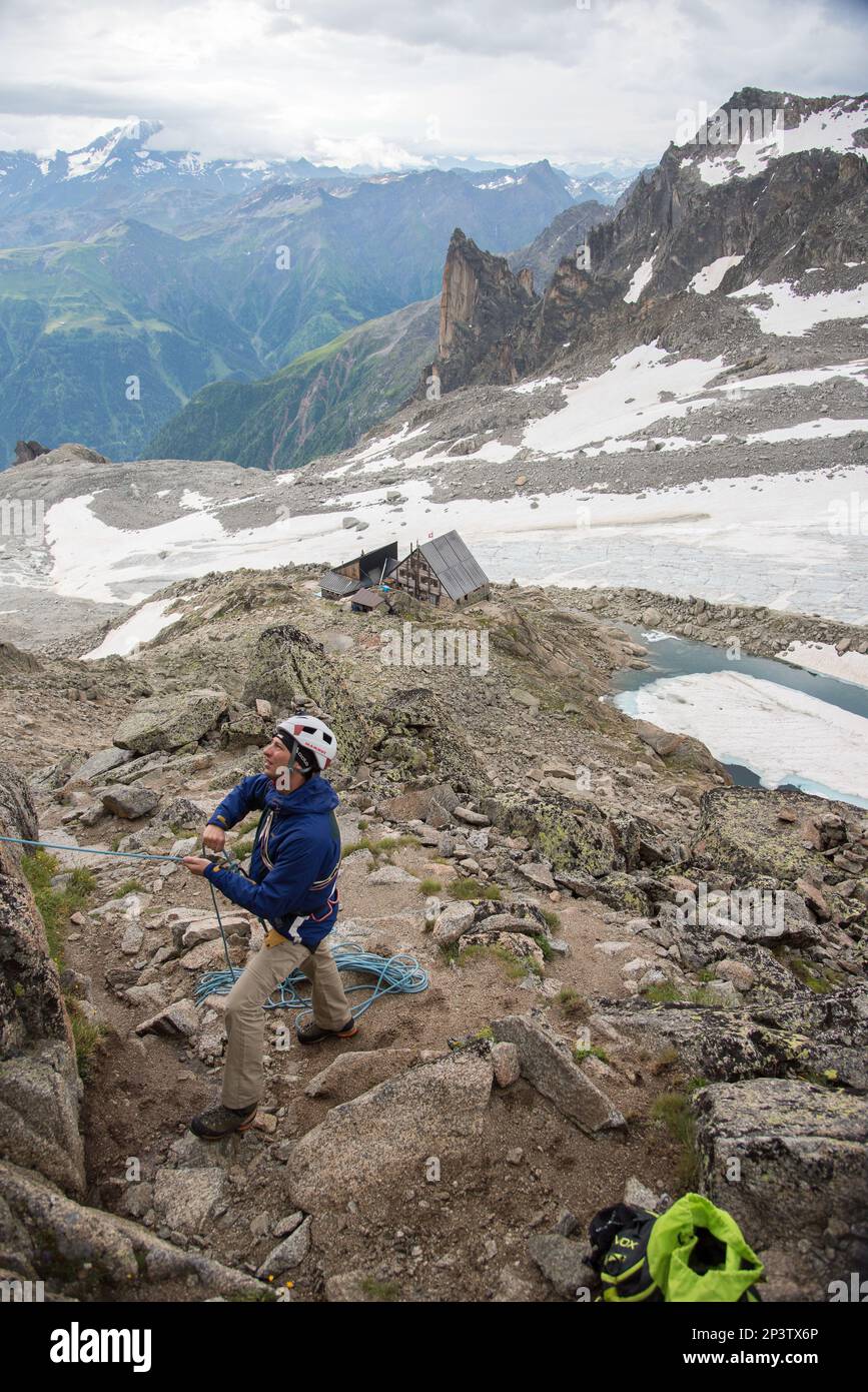 Training guides hi-res stock photography and images - Alamy