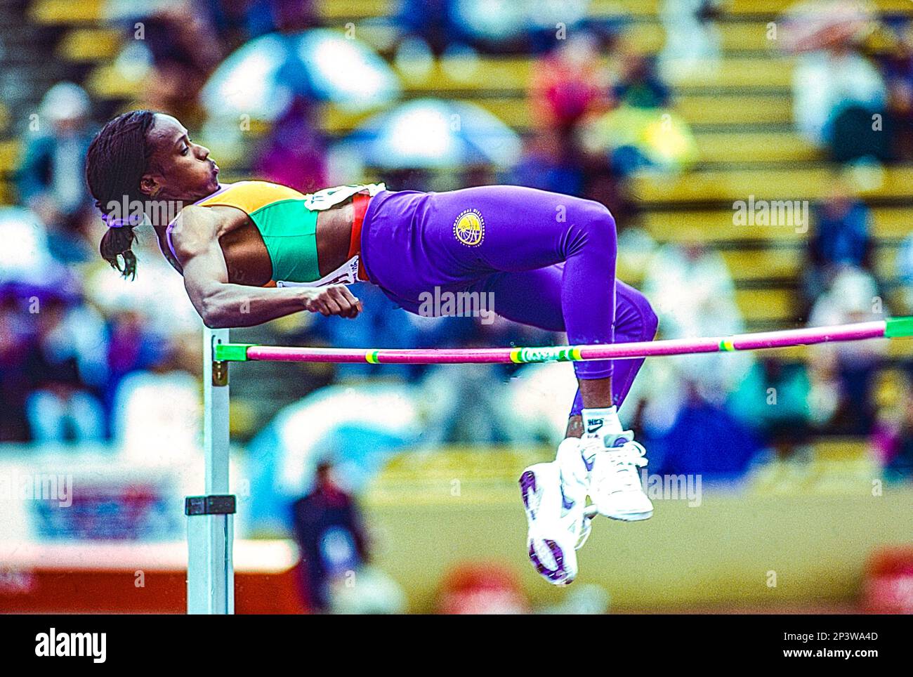 Jackie Joyner-Kersee competing in the Heptathlon at the 1995 USA ...