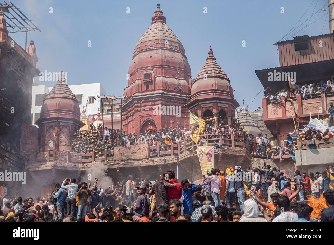 People of Kashi gather at Manikarnika ghat to celebrate Chita Bhasma ...