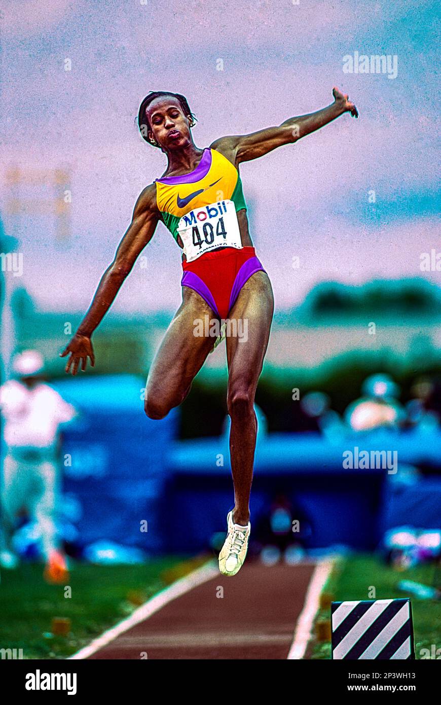 Jackie Joyner-Kersee competing in the Heptathlon at the 1995 USA ...