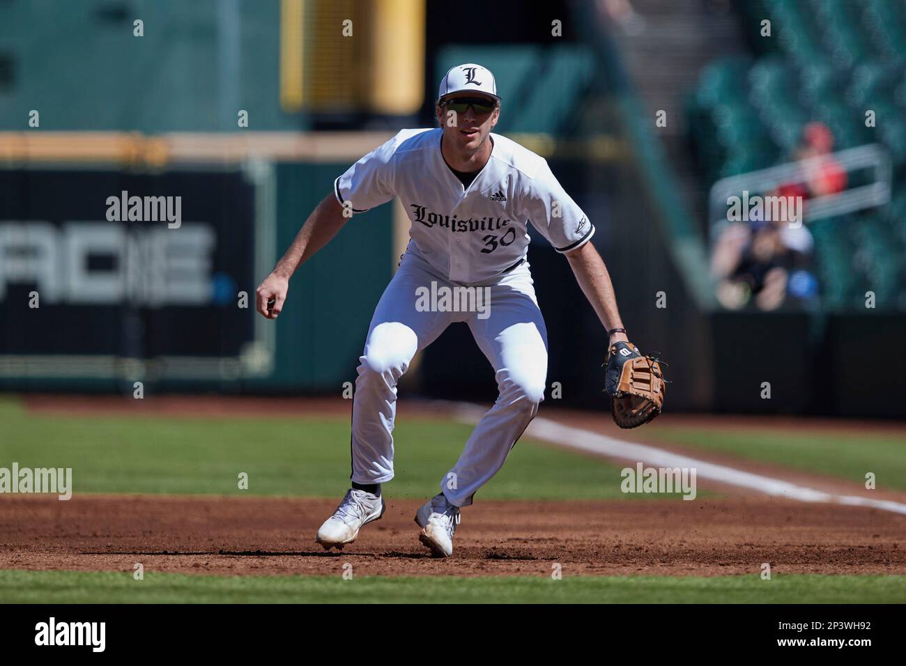 Louisville Cardinals first baseman Ryan McCoy (30) on defense against ...