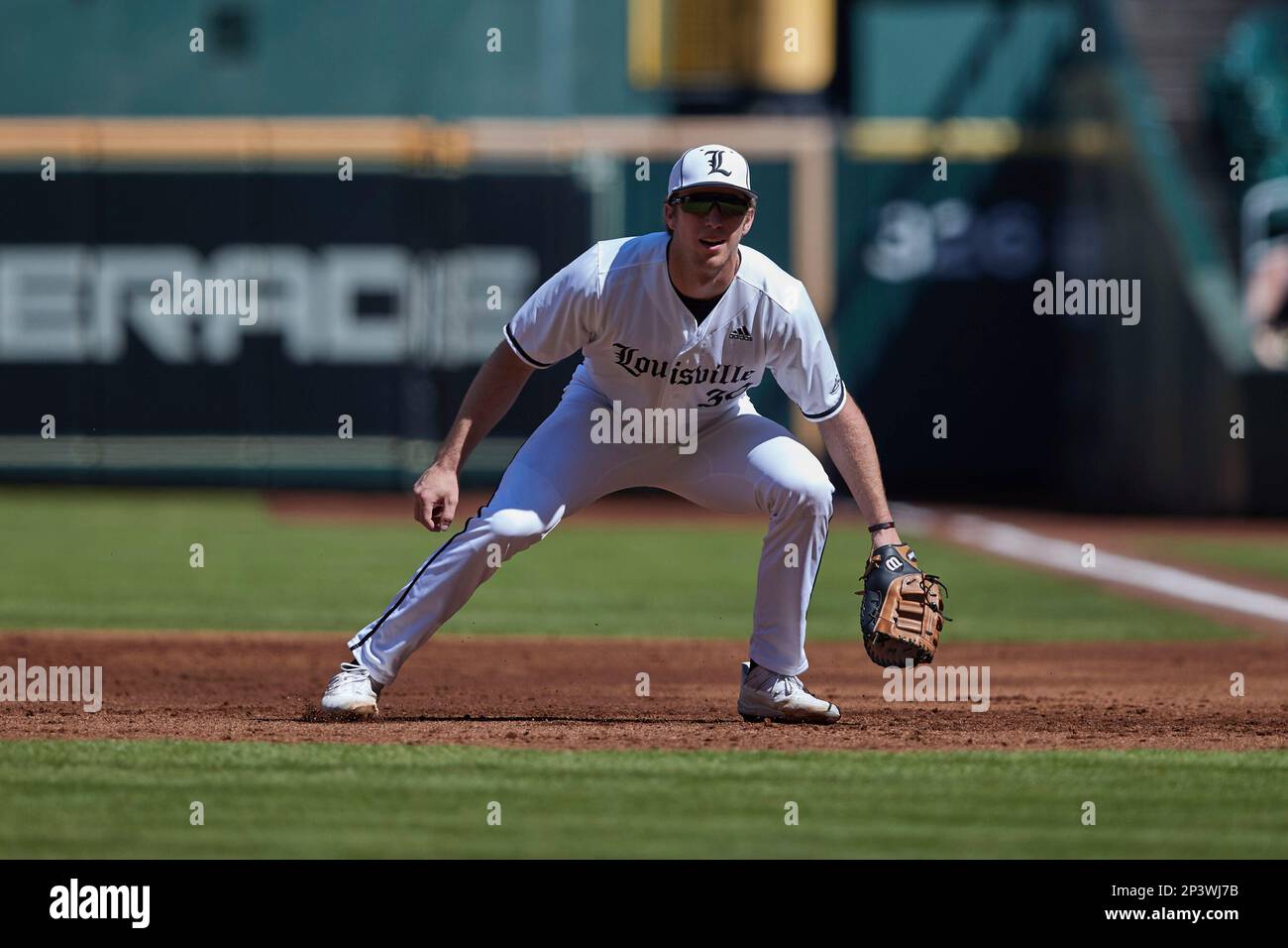 Louisville Cardinals first baseman Ryan McCoy (30) on defense against ...