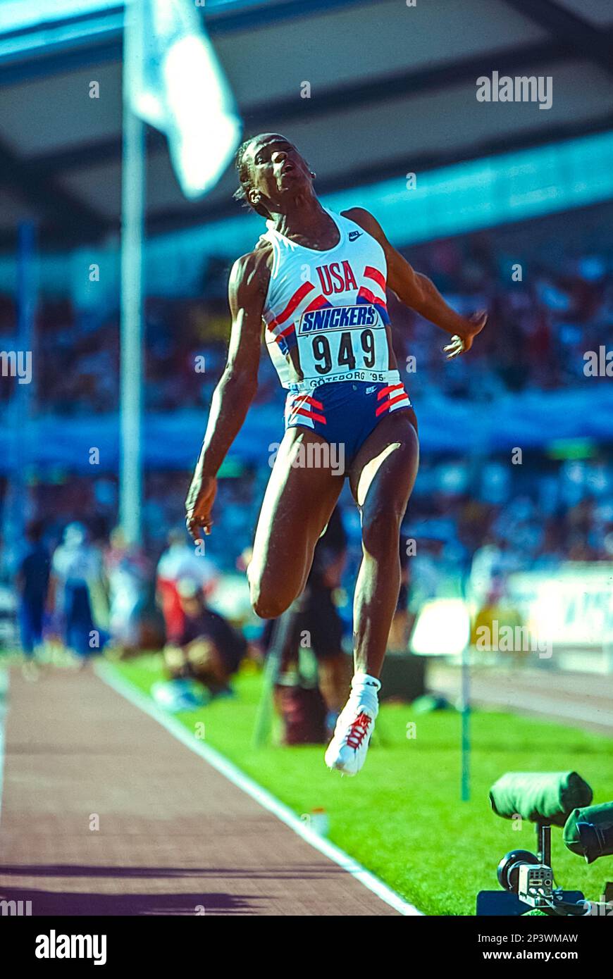 Jackie Joyner-Kersee competing in the Long Jump at the 1995 World ...
