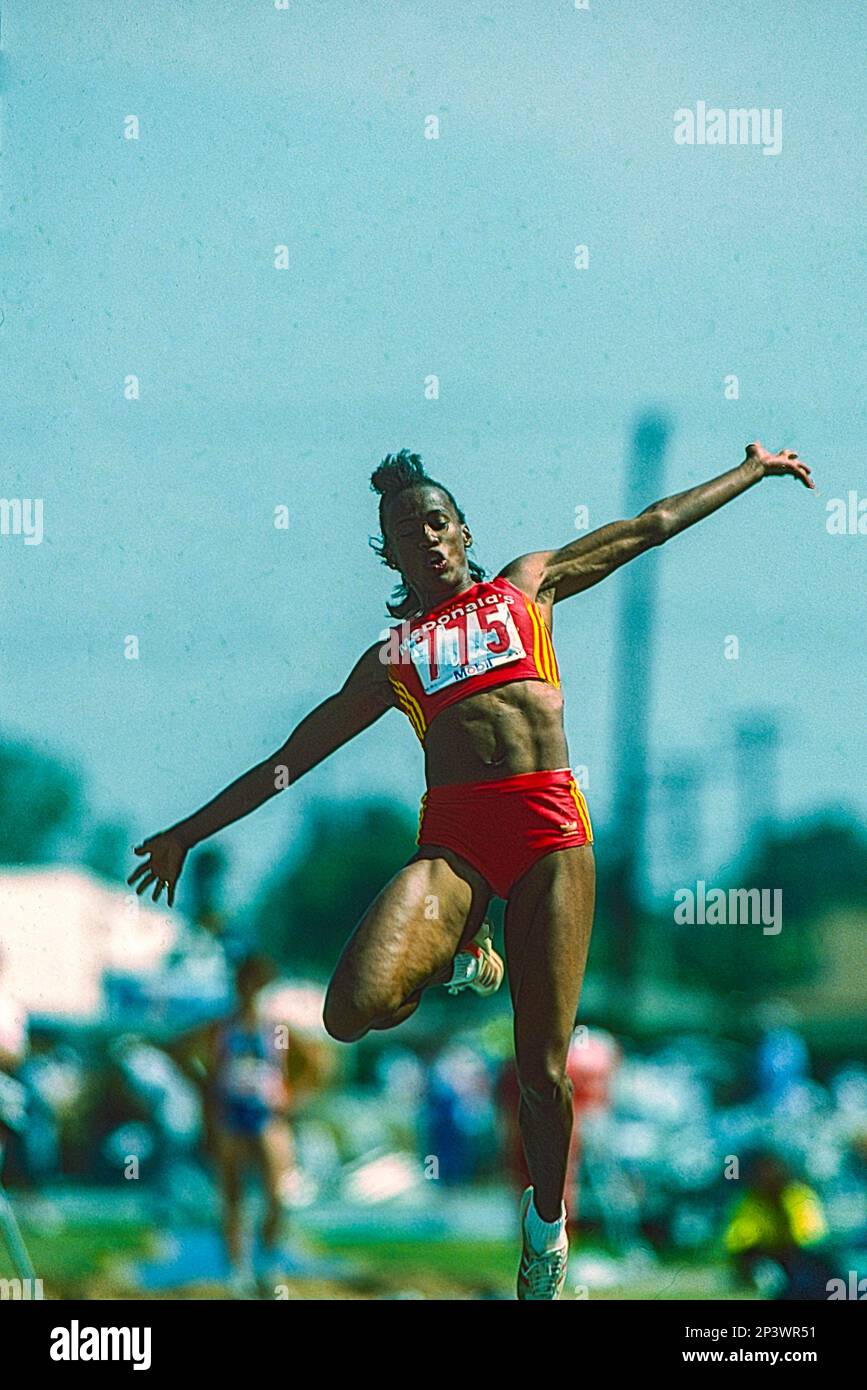 Jackie Joyner-Kersee competing in the Heptathlon at the 1990 USA ...