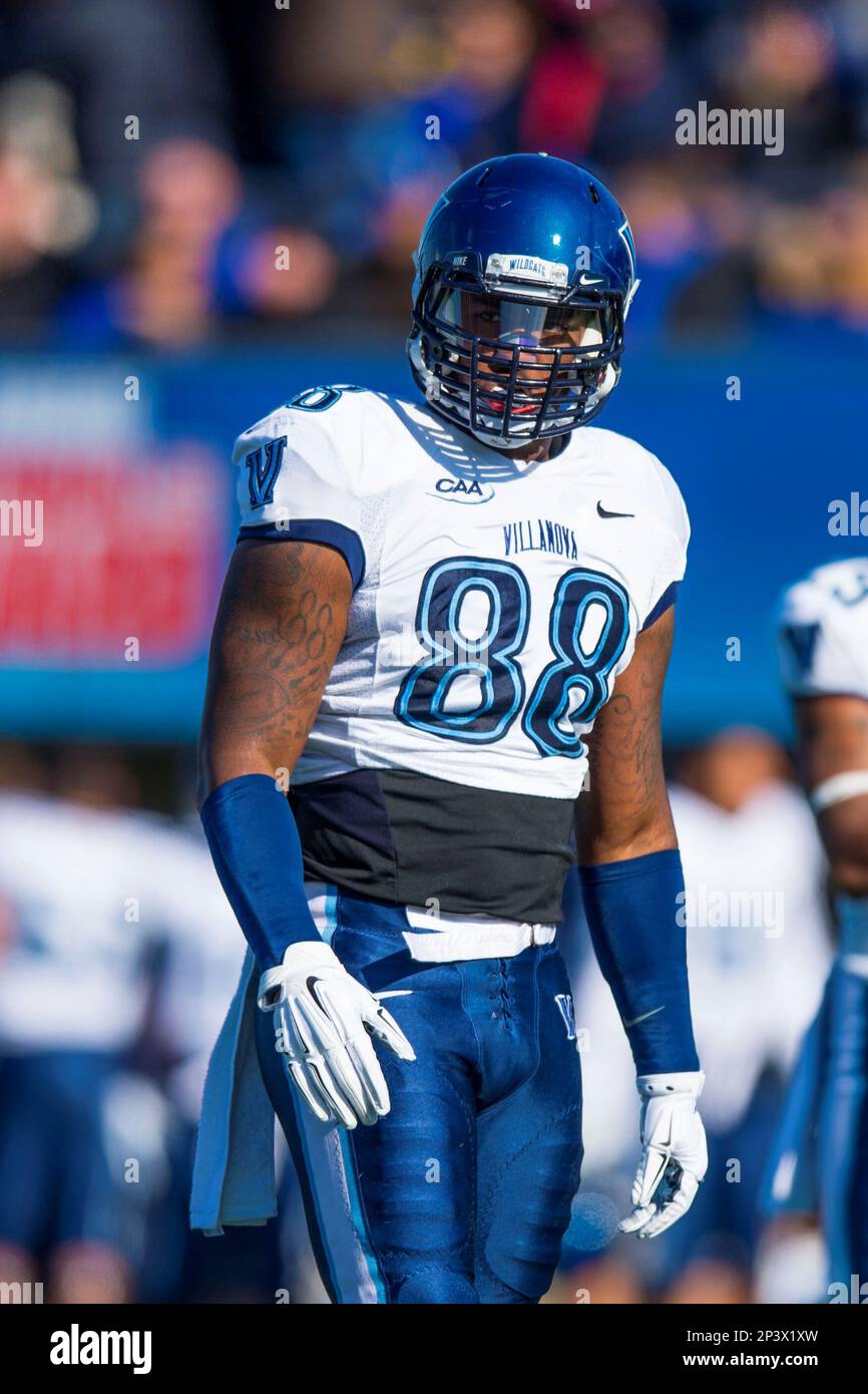 22 NOV 2014: Villanova Wildcats defensive end Reggie Paris (88) ready ...