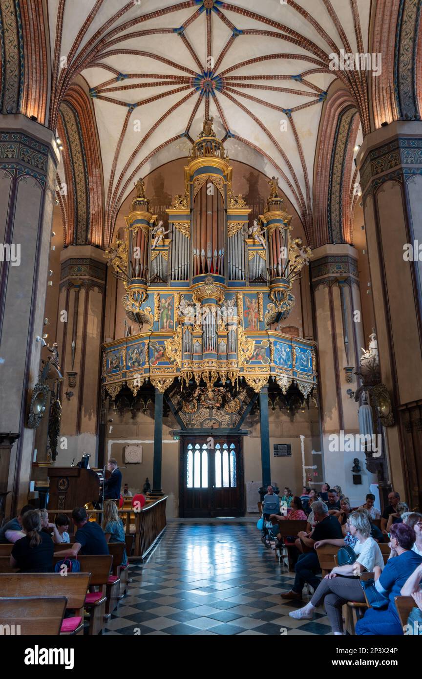 Music instruments organs organ cathedral hi-res stock photography and ...