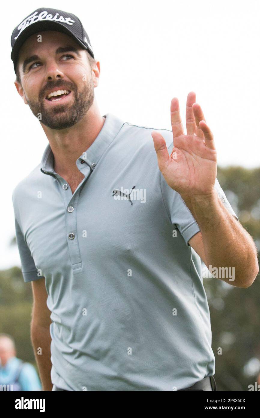 November 23, 2014: Nick Cullen thanks the crowd after completing his ...