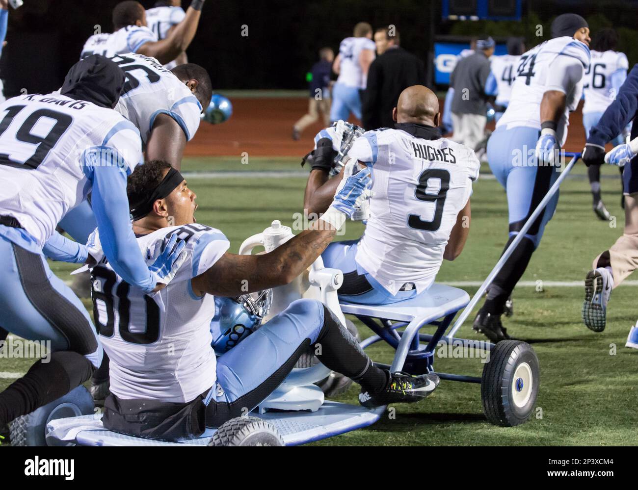 November 20, 2014: University of North Carolina Tar Heels celebrate the ...