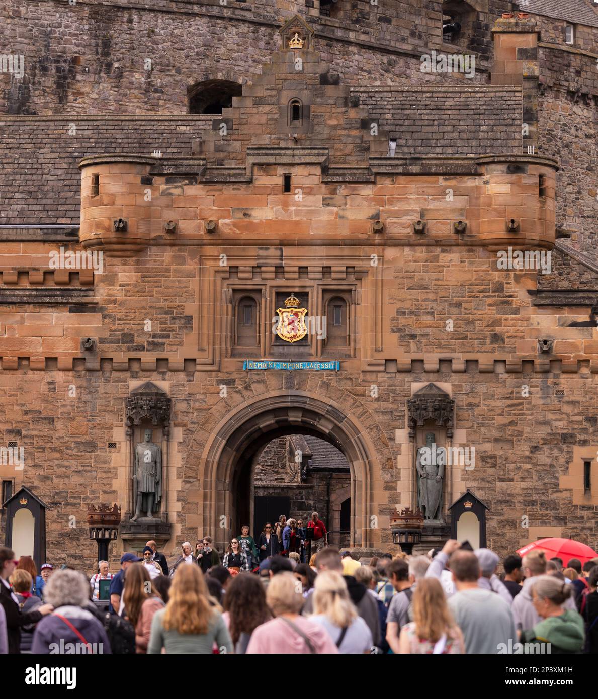 EDINBURGH, SCOTLAND, EUROPE - Tourists at entrance to Edinburgh Castle ...