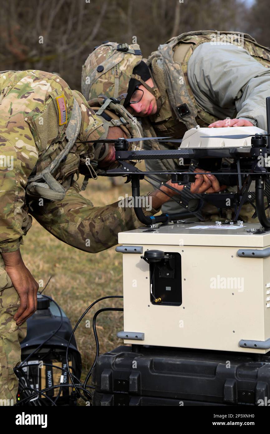 U.S Army Pfc. Antonio Vega and Spc. Zachary Thompson assigned to the ...