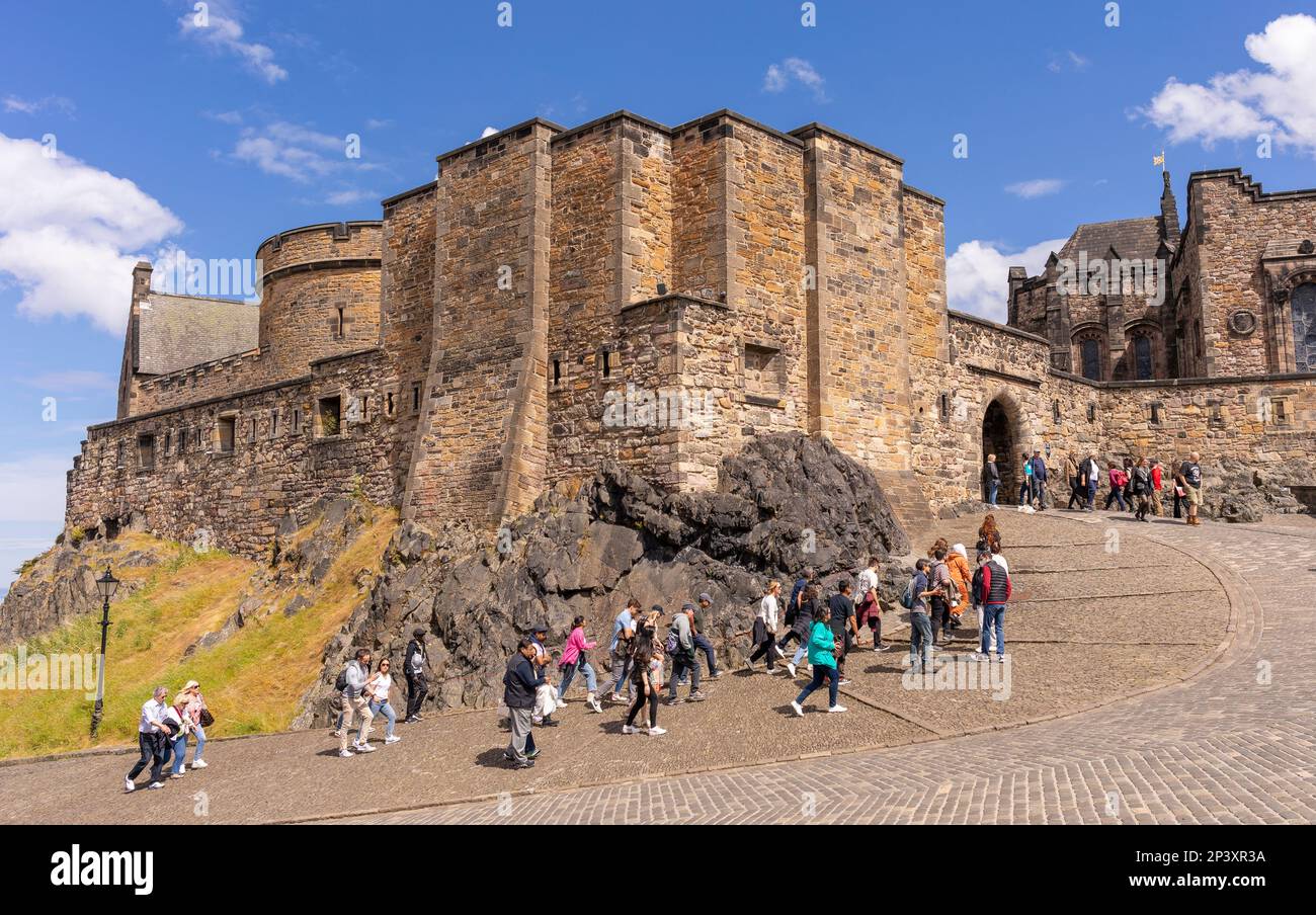 EDINBURGH, SCOTLAND, EUROPE - Edinburgh Castle, Tourists walk up to ...