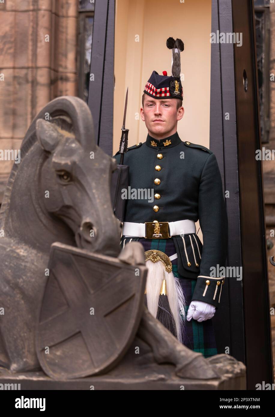 EDINBURGH, SCOTLAND, EUROPE - Edinburgh Castle guard, at Scottish ...