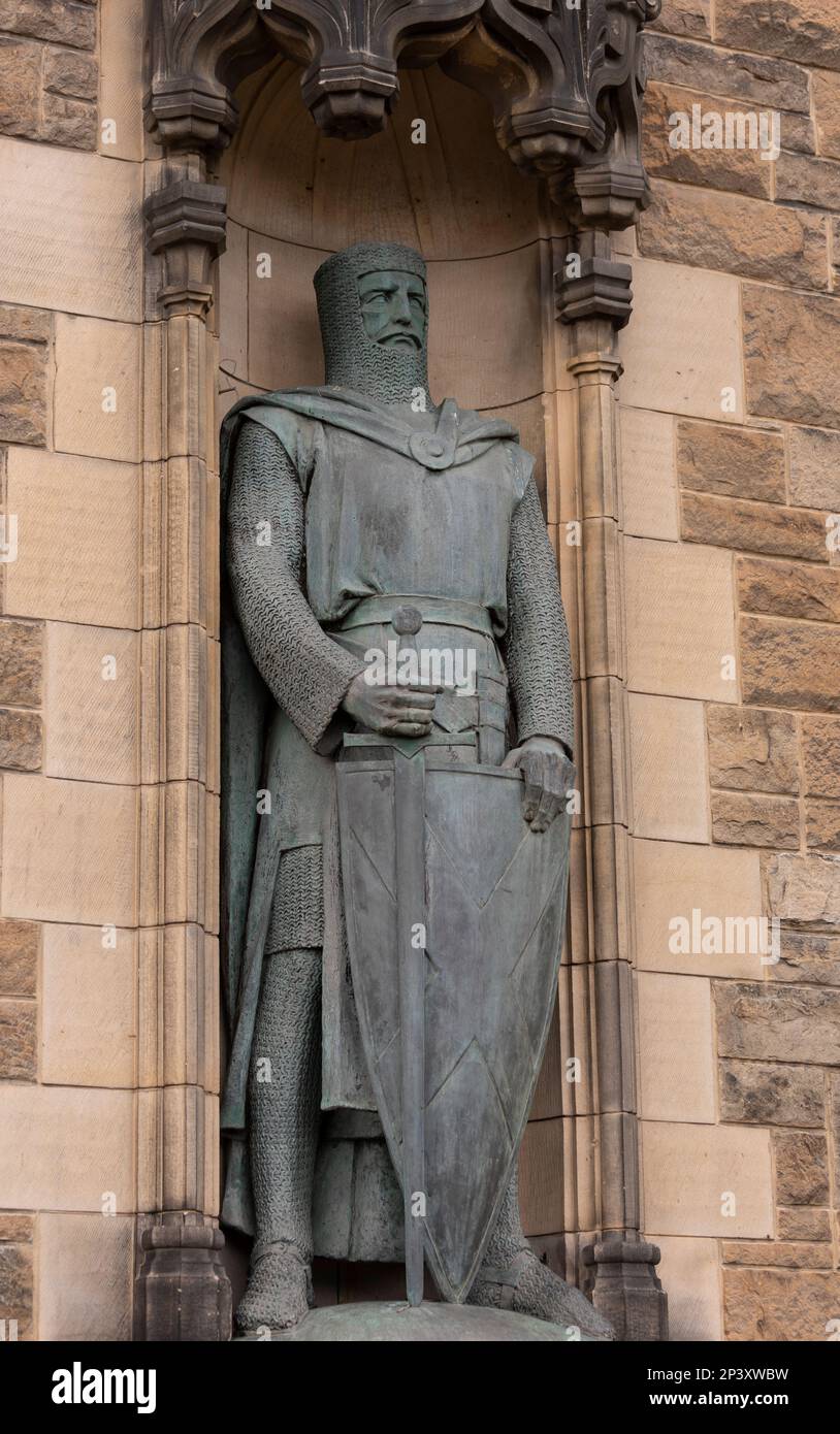 EDINBURGH, SCOTLAND, EUROPE - Statue of William Wallace, at the ...