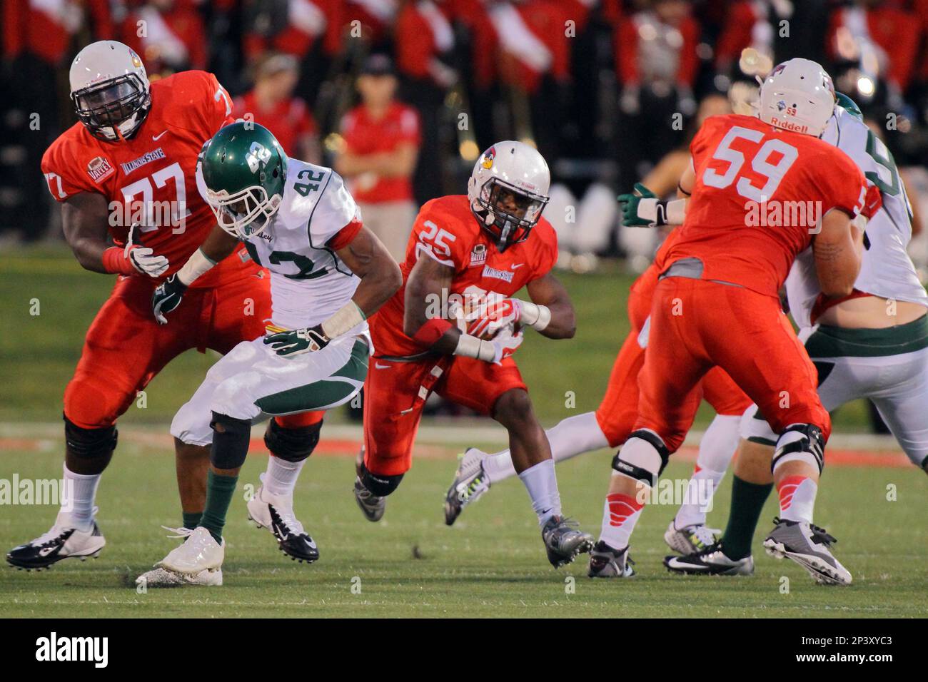 06 Sep 2014: Marshaun Coprich takes advantage of a hole created by ...