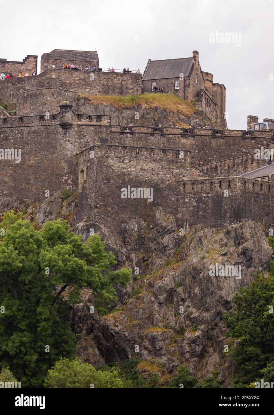 EDINBURGH, SCOTLAND, EUROPE - Edinburgh Castle, on Castle Rock Stock ...