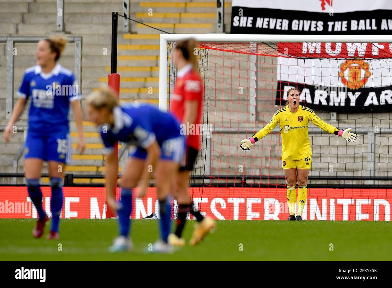 Leigh remy hi-res stock photography and images - Alamy