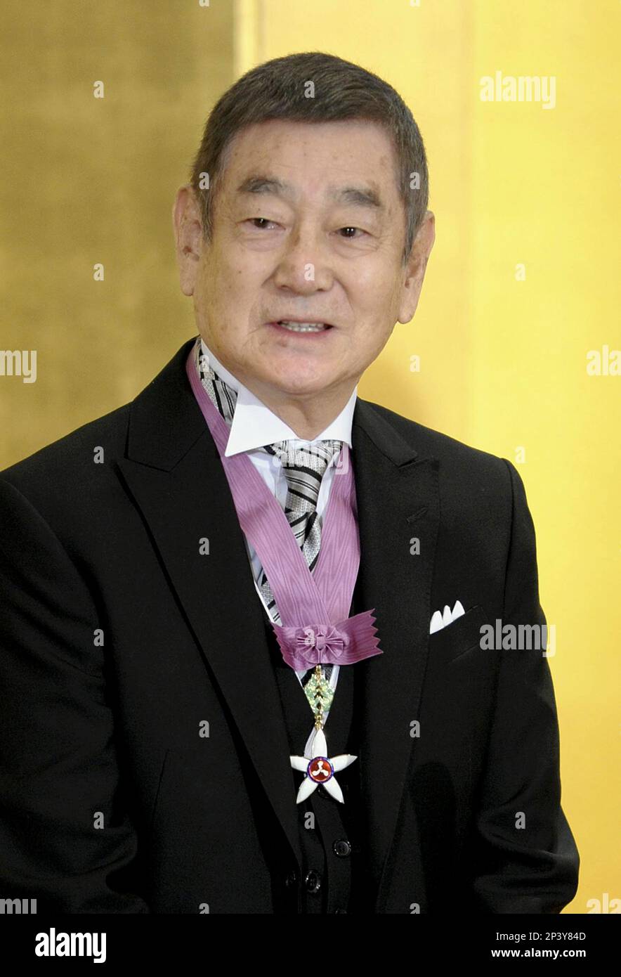 File- Japanese veteran actor Ken Takakura speaks at a press conference ...