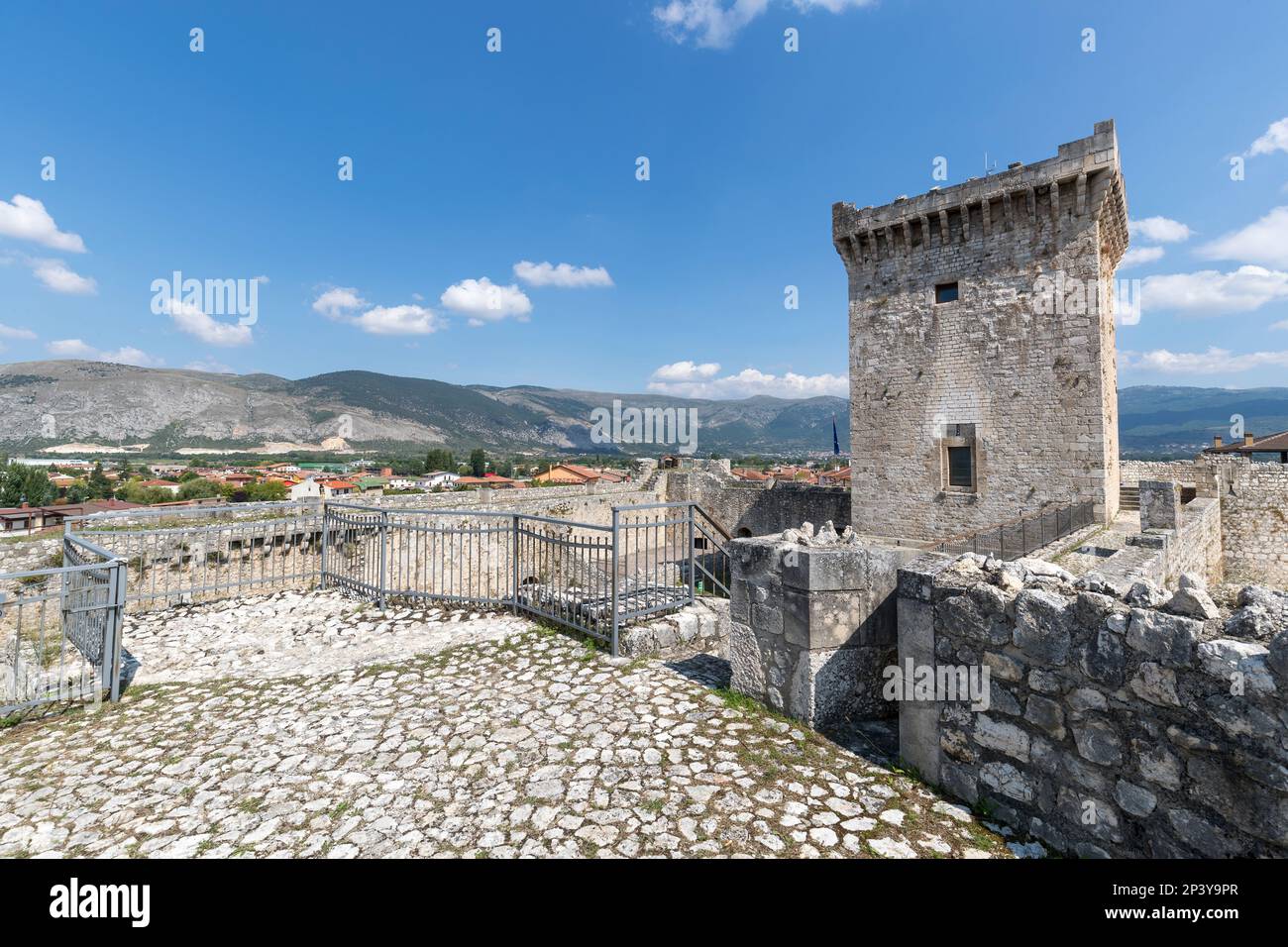Magnificent medieval ruins hi-res stock photography and images - Alamy