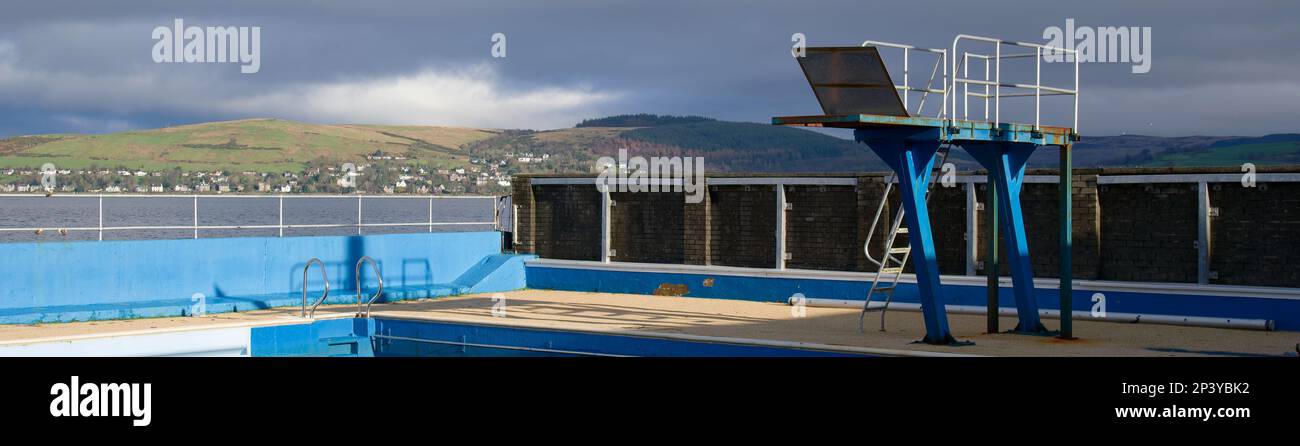 Outdoor open air swimming pool closing for maintenance in Gourock Stock ...