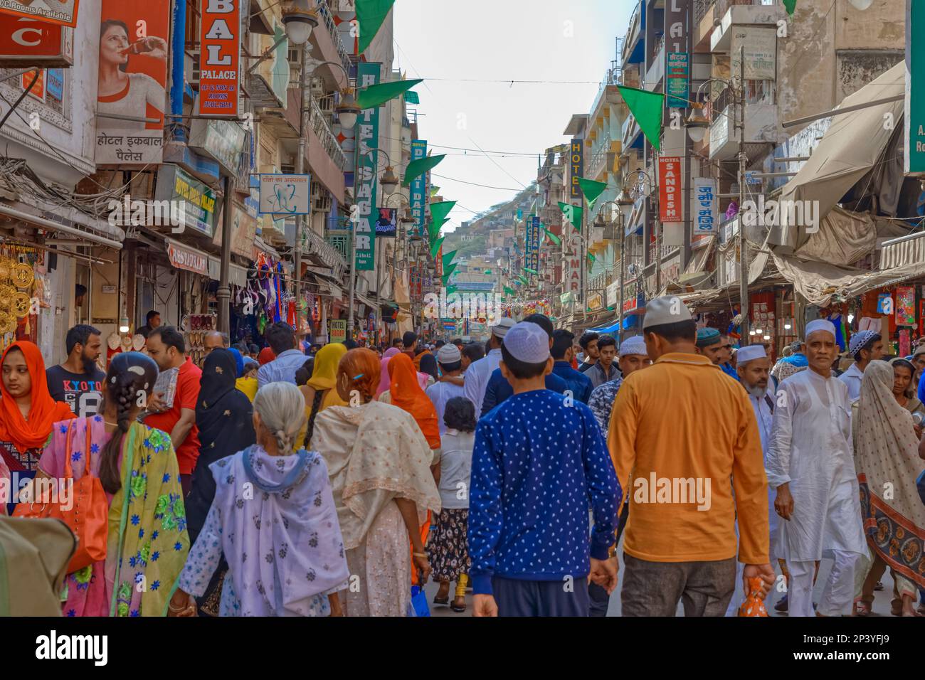 Ajmer people in old city center, Rajastan India Stock Photo - Alamy