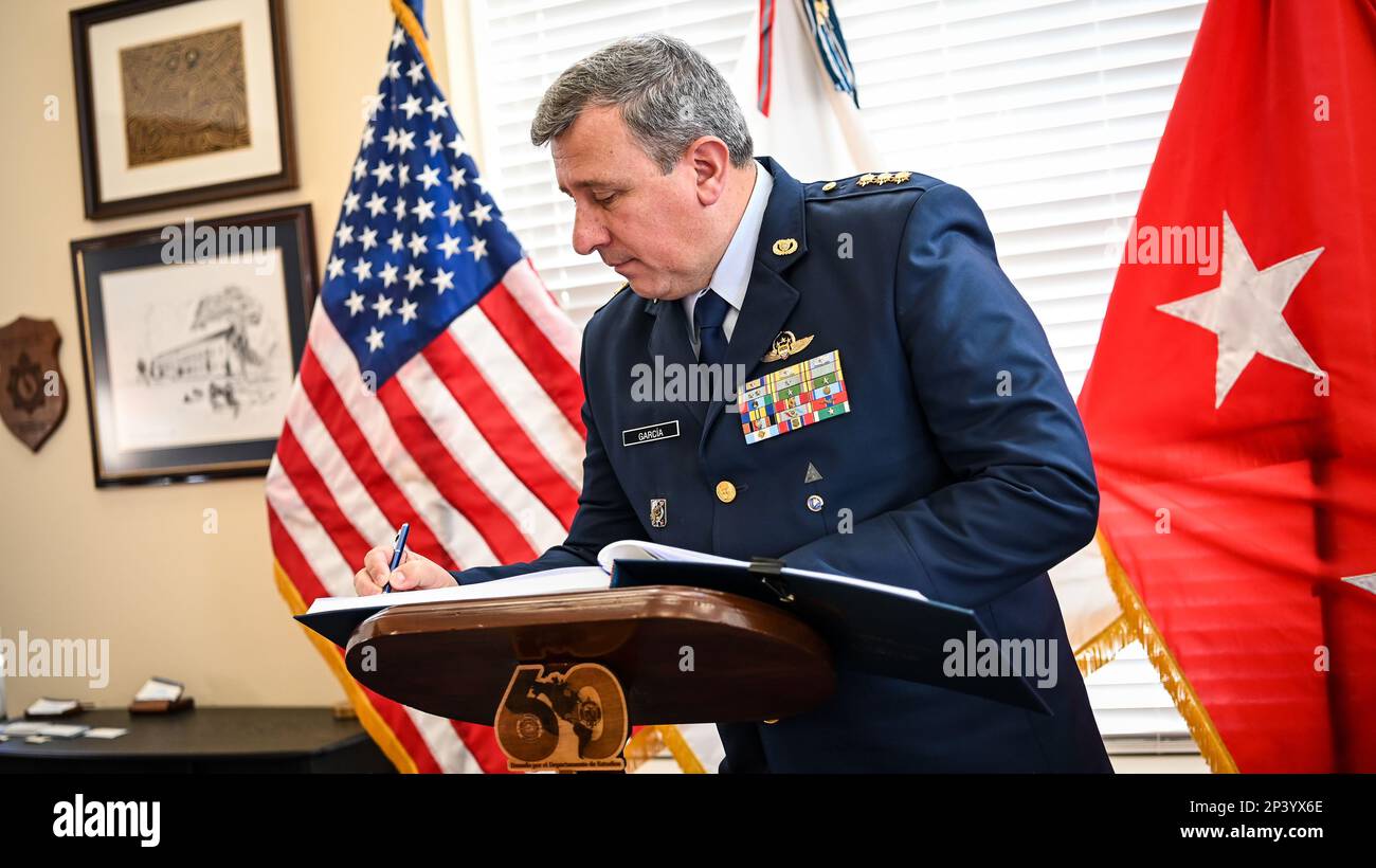 Inter-American Defense College Leadership welcomed General Pablo ...