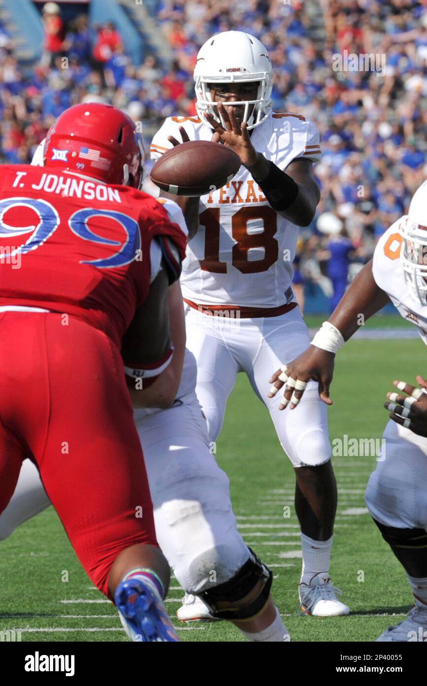 September 27 2014: Texas quarterback Tyrone Swoopes takes the center ...