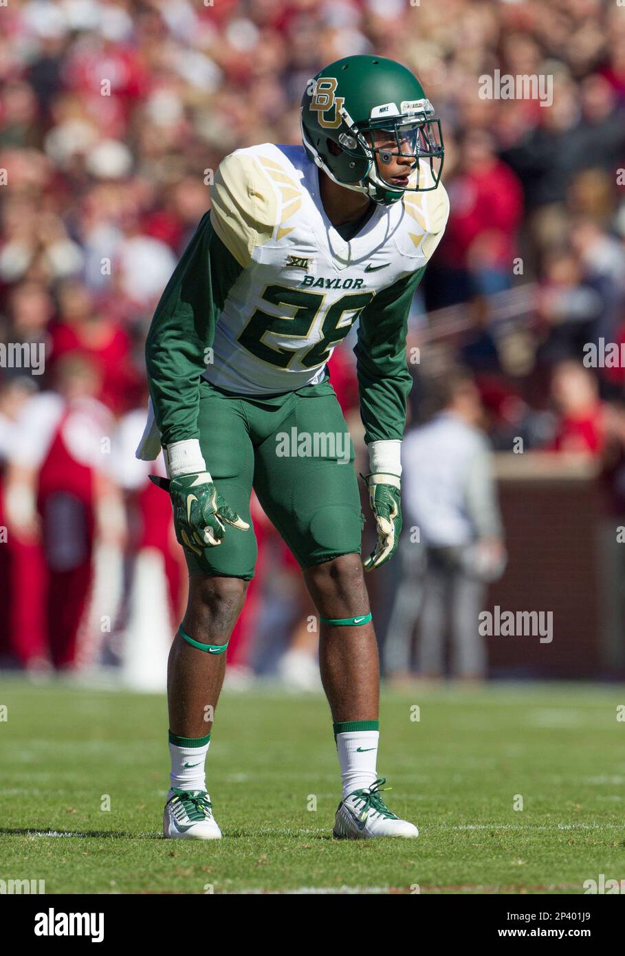 November 8, 2014: Baylor Bears running back Devin Chafin (28) during ...