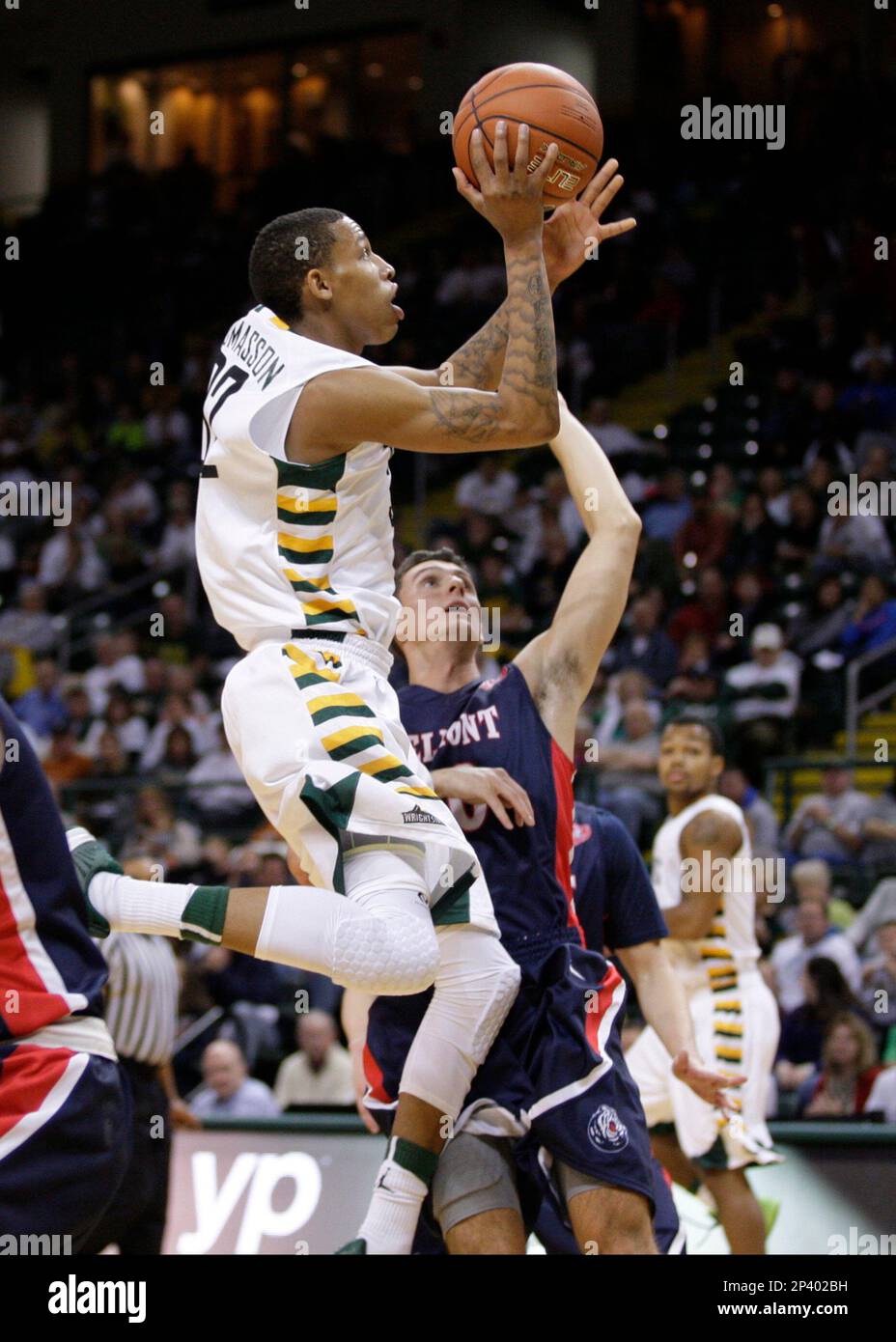 November 14, 2014: Wright State Raiders guard Joe Thomasson (32) flies to the hoop during the ...