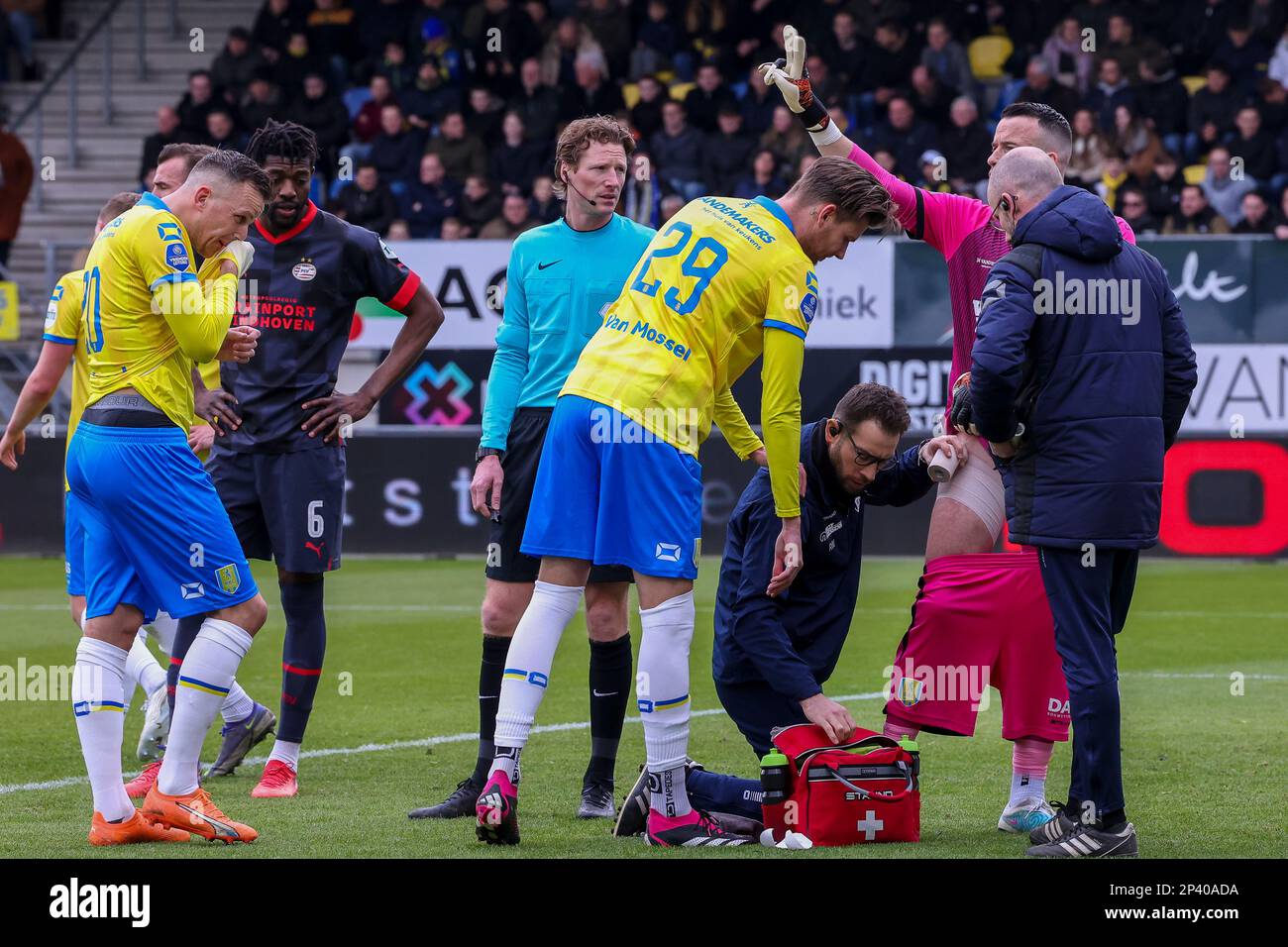 05-03-2023: Sport: RKC v PSV WAALWIJK, NETHERLANDS - MARCH 5: Etienne ...