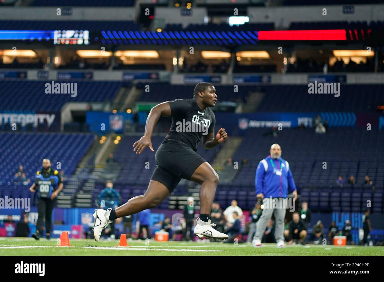 North Carolina offensive lineman Asim Richards runs a drill at the NFL ...